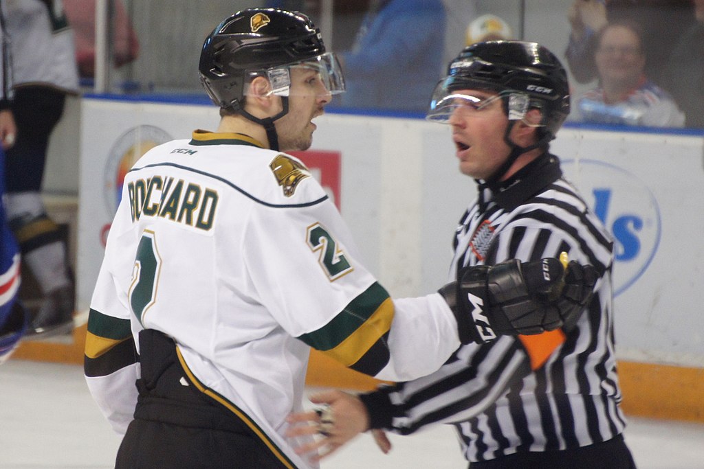 Evan Bouchard makes Oilers history - Canadian Sport Scene