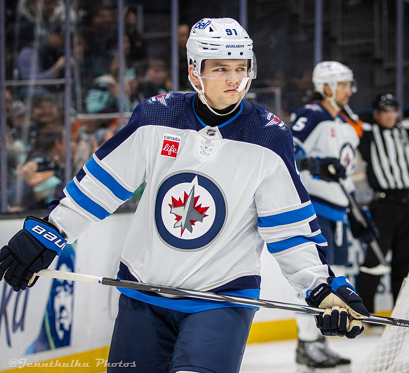 Cole Perfetti records first career NHL hat trick