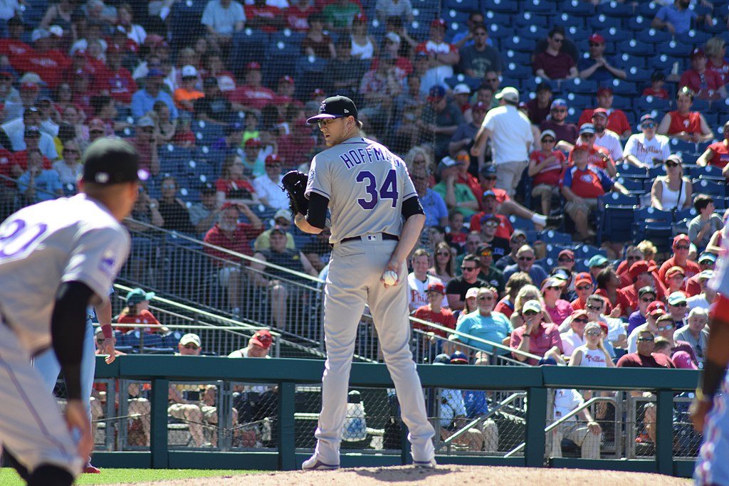 Blue Jays sign relief pitcher Jeff Hoffman