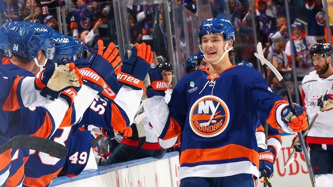Schaefer is youngest NHL defenseman with 2 goals in a game