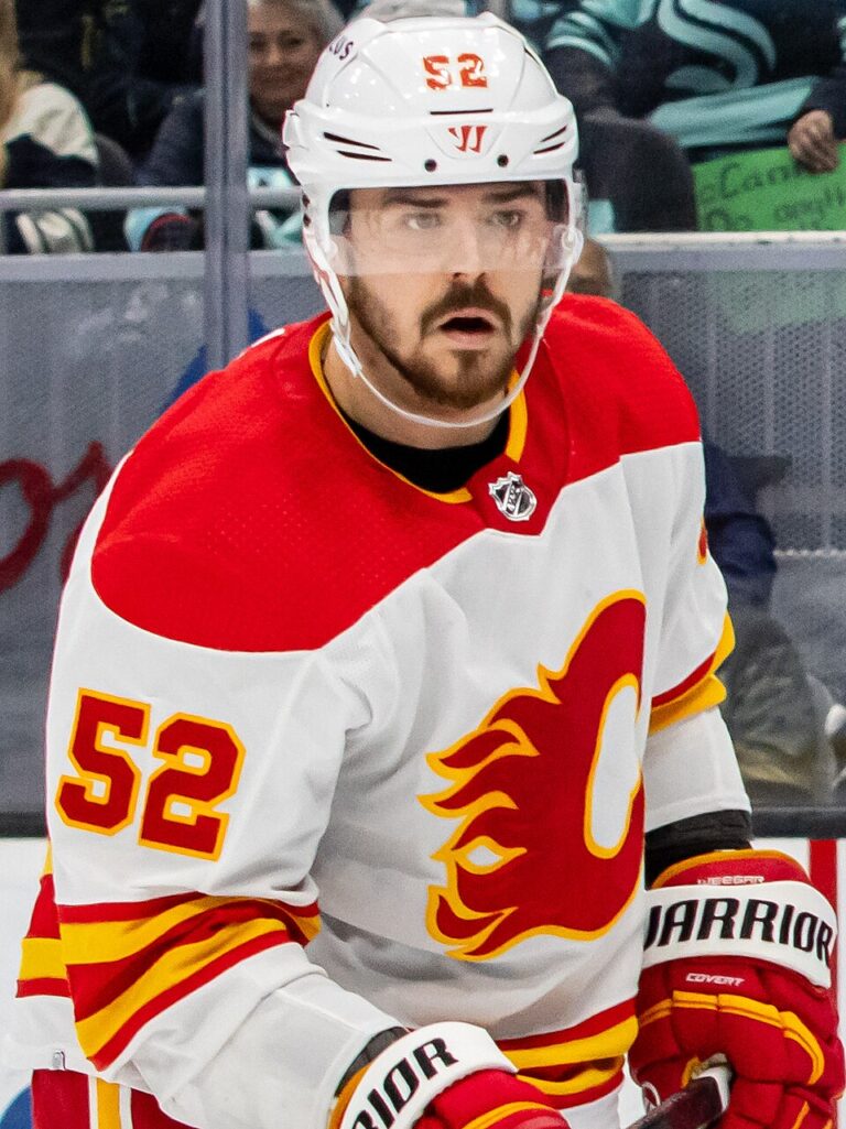 Flames trade MacKenzie Weegar to Mammoth